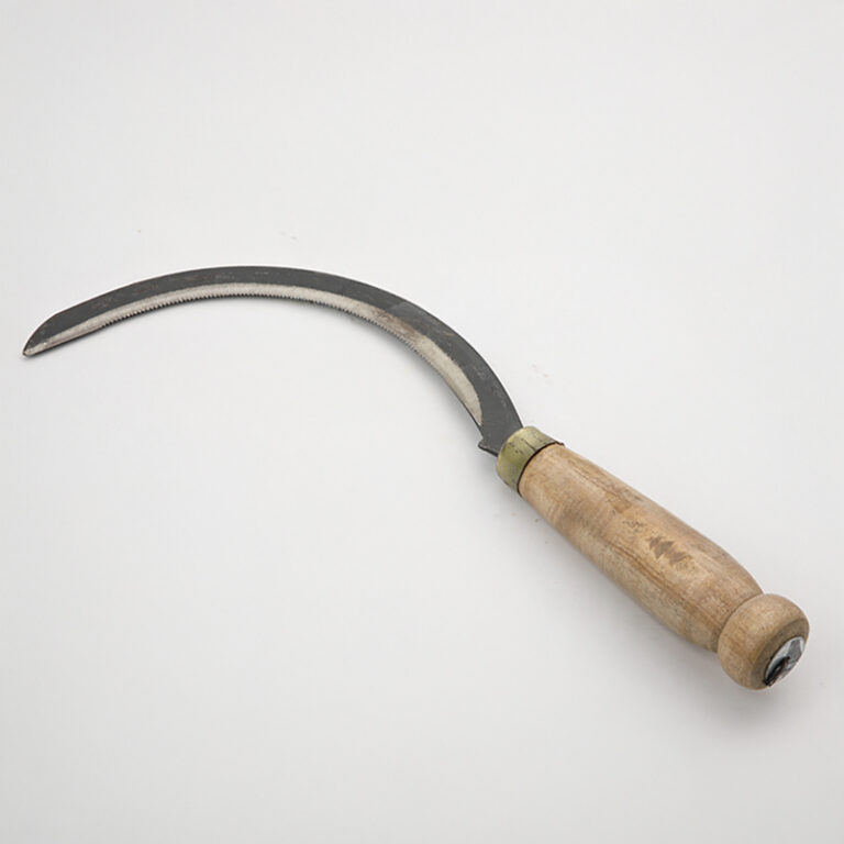 Buy Sickle Wooden Handle 0.19 kg | Agri Tools | Tata Agrico